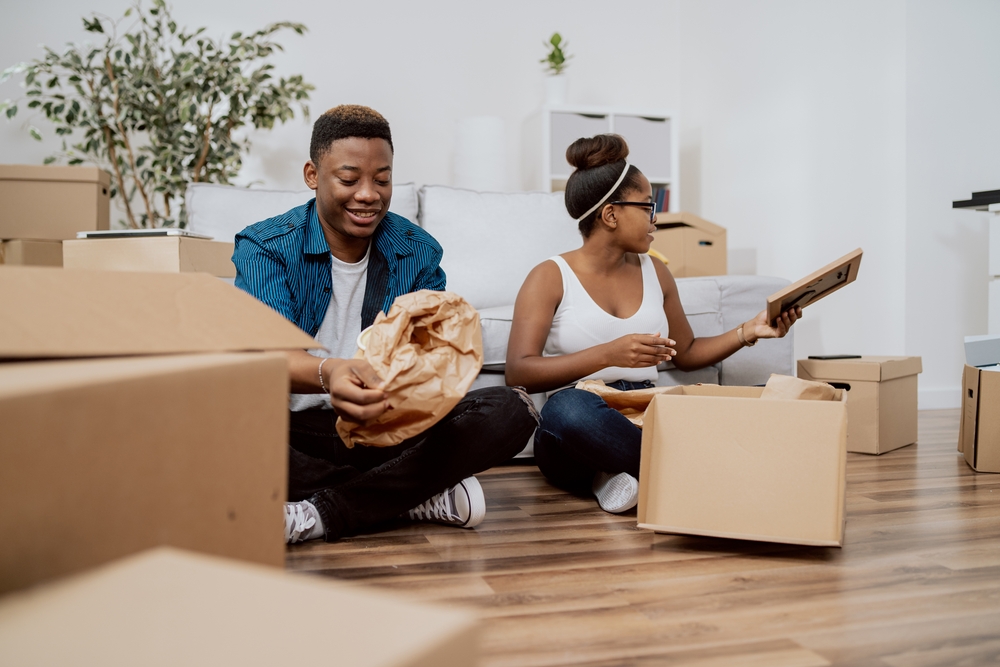 Tips for Safely Storing Your Belongings in Boxes